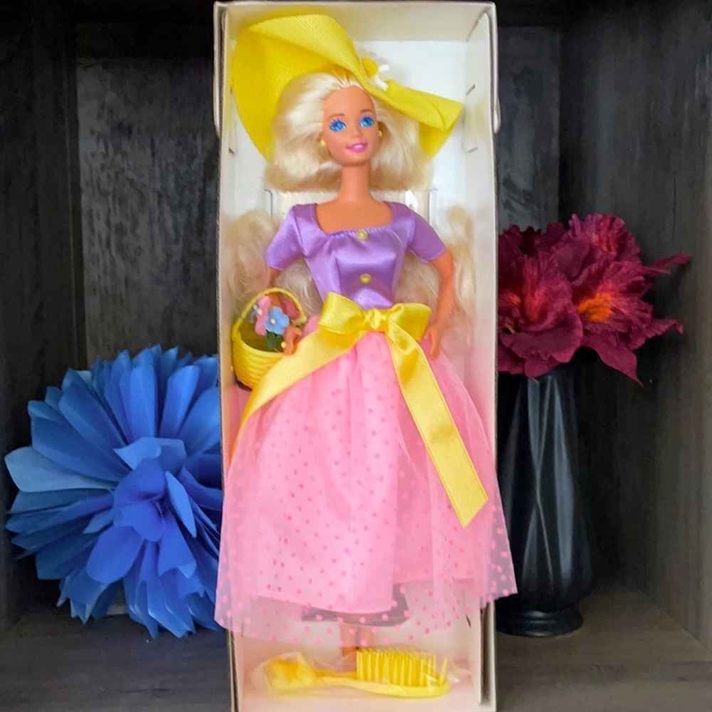 1995 Avon Exclusive Special Edition Barbie - Gem